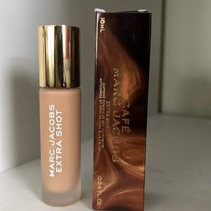 Marc Jacobs | Makeup | Marc Jacobs Marvelous Mousse Foundation | Poshmark